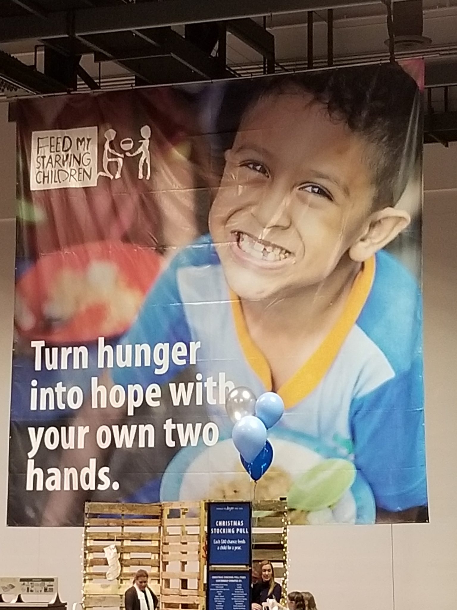 Large scale banners produced to last! - RPM