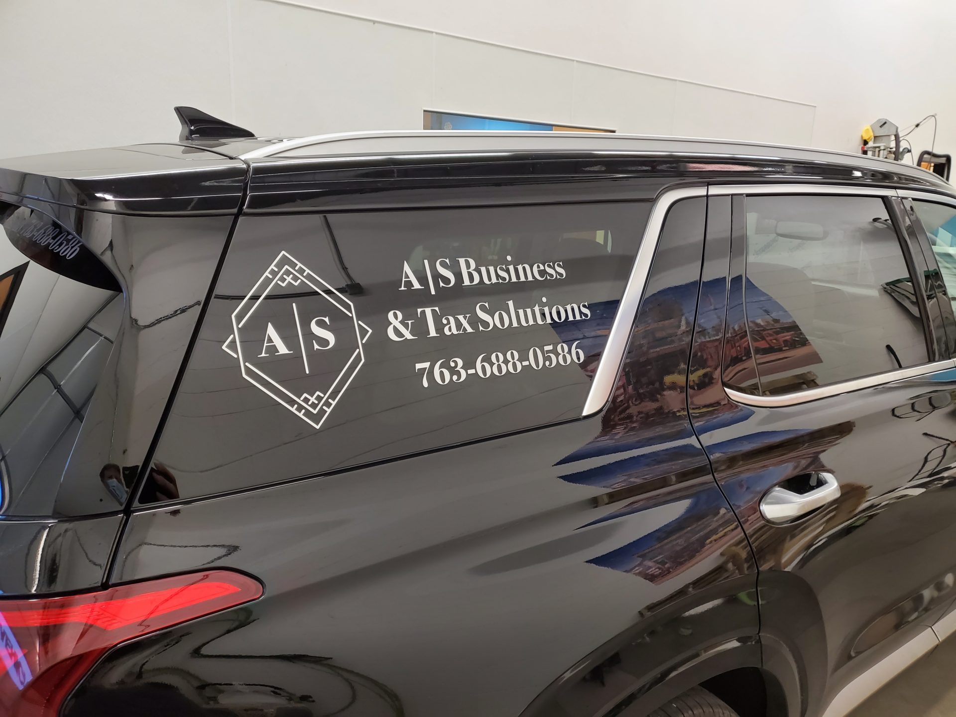 Professional vehicle graphics - RPM